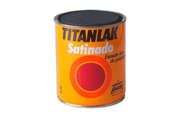 TITANlak satinado 1401 negro 750 ml TITANLUX - Manau